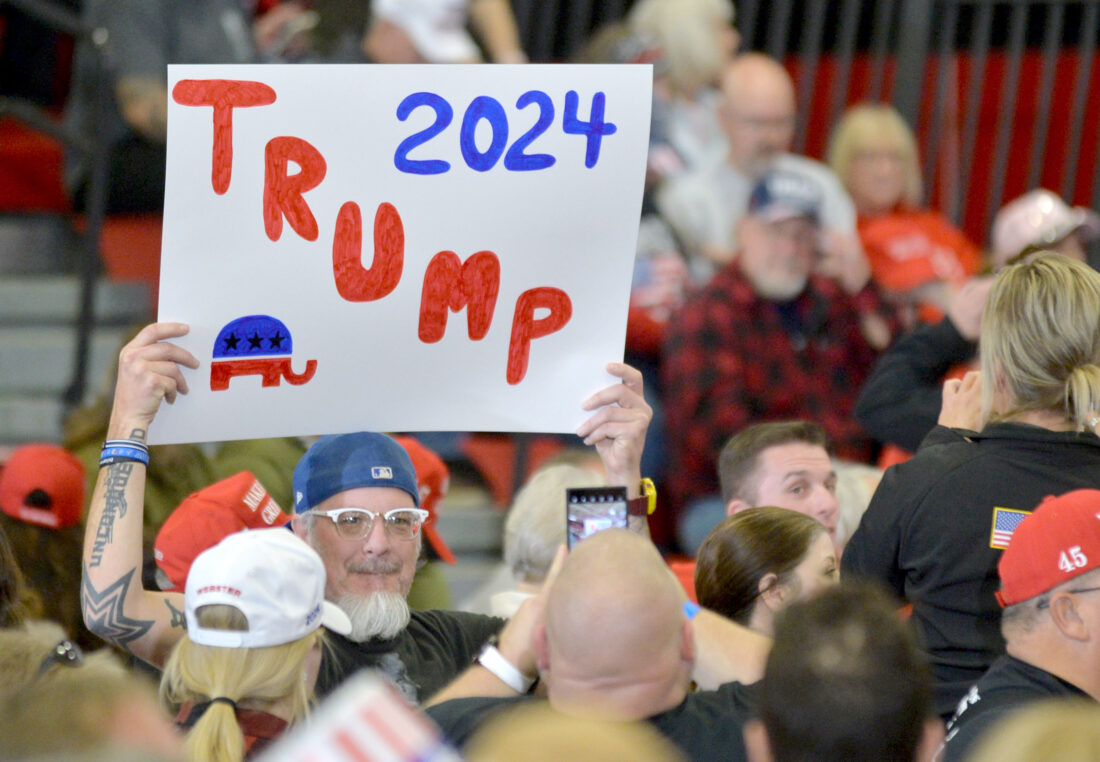 Trump rally draws 2,000 | News, Sports, Jobs - Messenger News